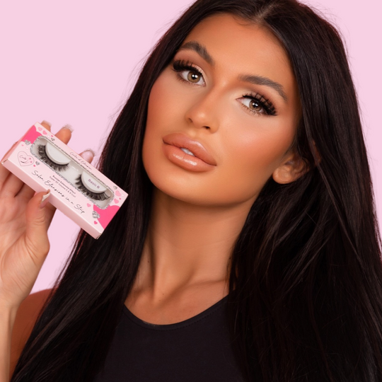 The UK’s Cheapest False Eyelash Brand – Poundlashes